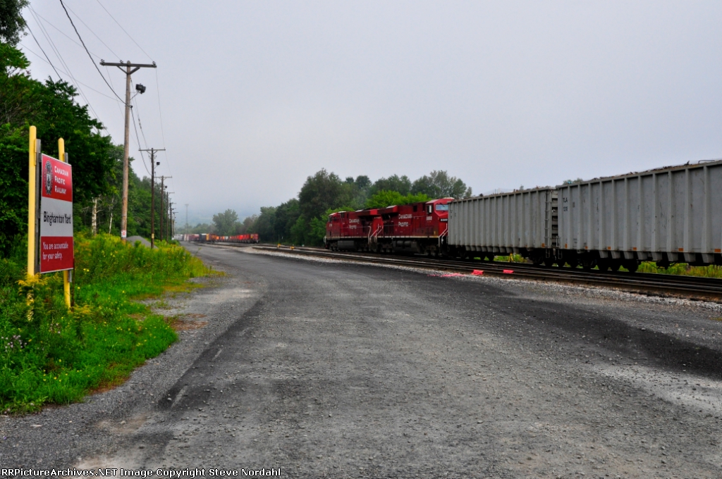 CP-257/39Z arrival at Conklin Yard, Conklin, NY.